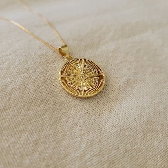 Jewelry | Gold Filledsunflower Daisy Flower Medallion Coin Pendant ...